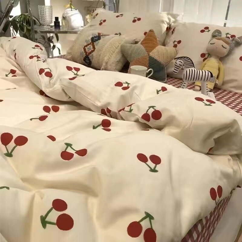 Изысканный комплект постельного белья, четыре предмета, 200*230 см.