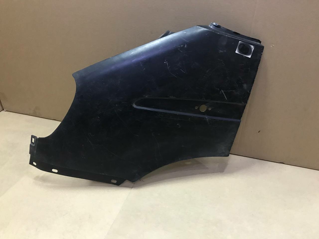 Крыло переднее левое металл Газ 3302 Газель черный грунт начало