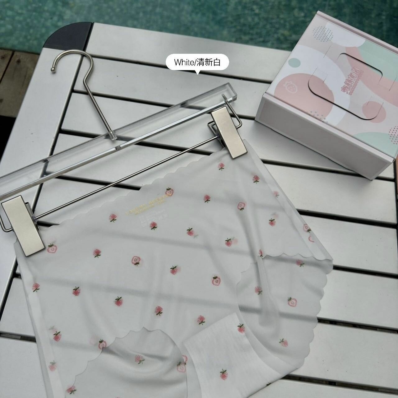 Идеально сидящие бесшовные трусики из ледяного шелка, сексуальные персиковые ягодицы, 3D ультратонкие, с эффектом обнаженного тела, обтягивающие бедра, треугольные трусики