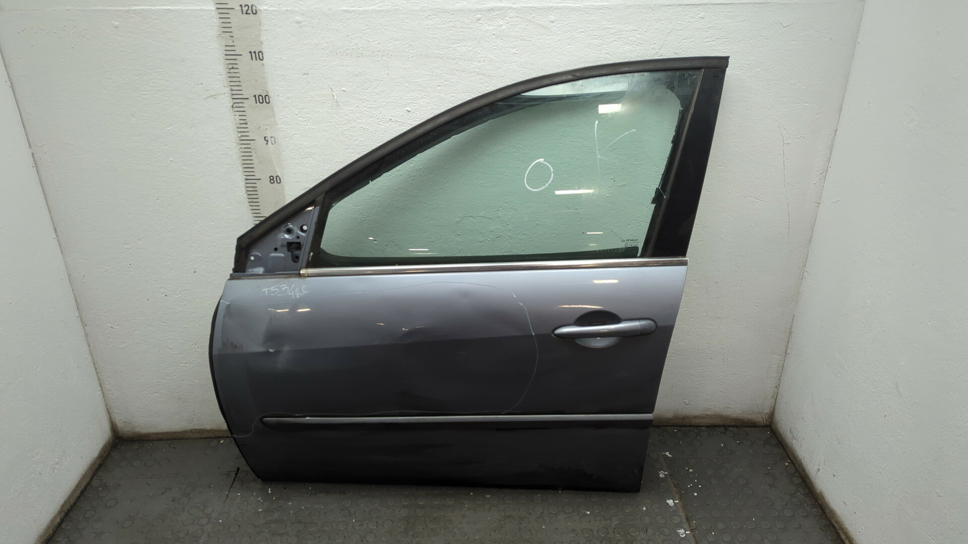 Дверь боковая (легковая) левая передняя Renault Laguna 3 Б/У