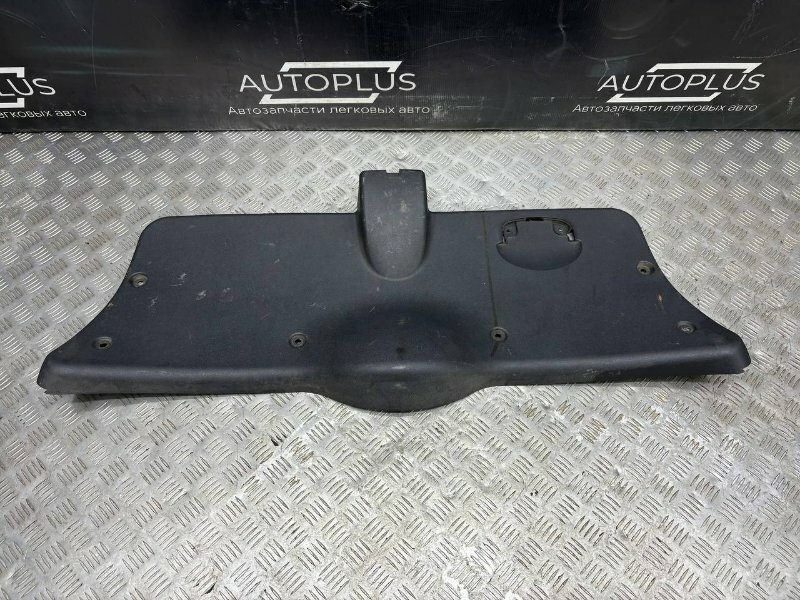 Обшивка багажника