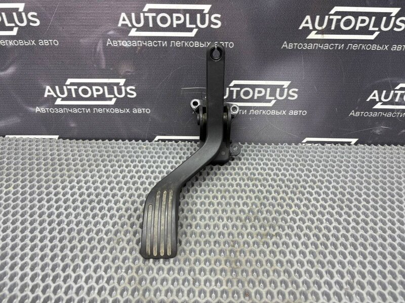 Педаль газа