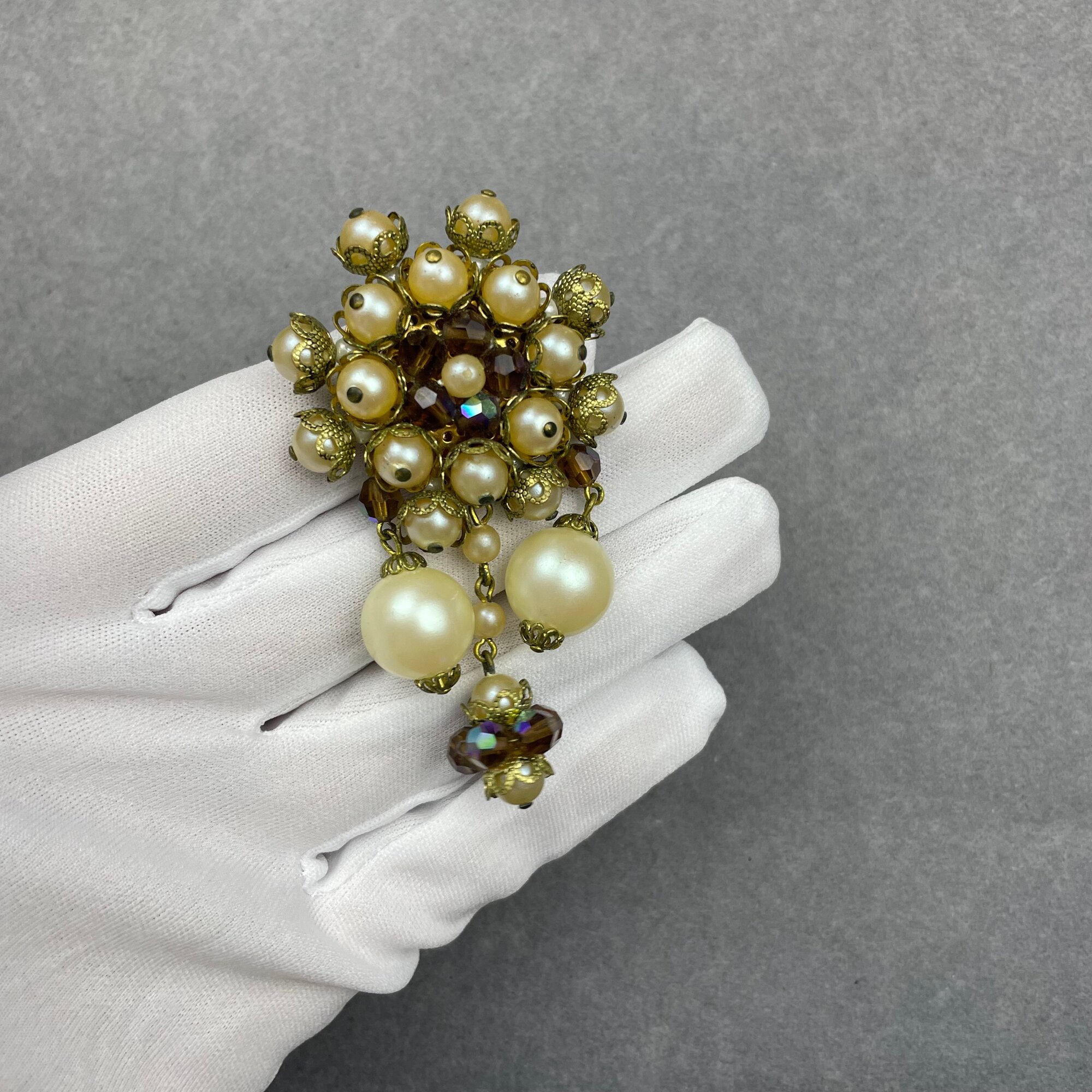 Брошь винтаж бусы