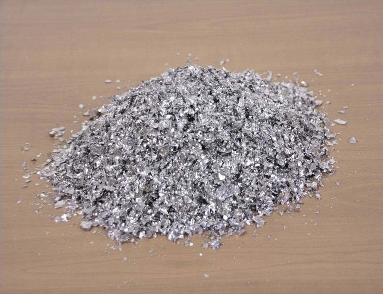 Искусственный снег сверкающий, серебряный, 100 г, Kaemingk 471566