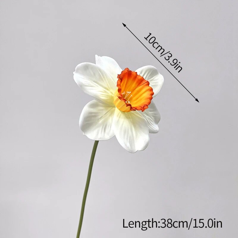 Искусственные белые лилии