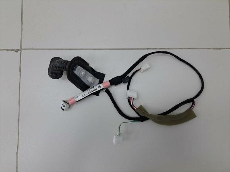 Проводка двери Mazda 3 BL 2009-2013