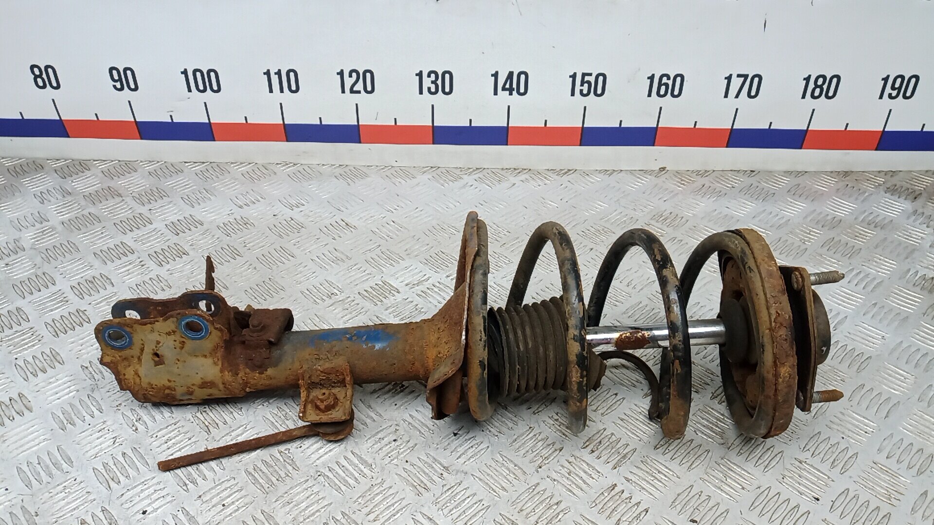 Стойка передняя левая CITROEN C-CROSSER