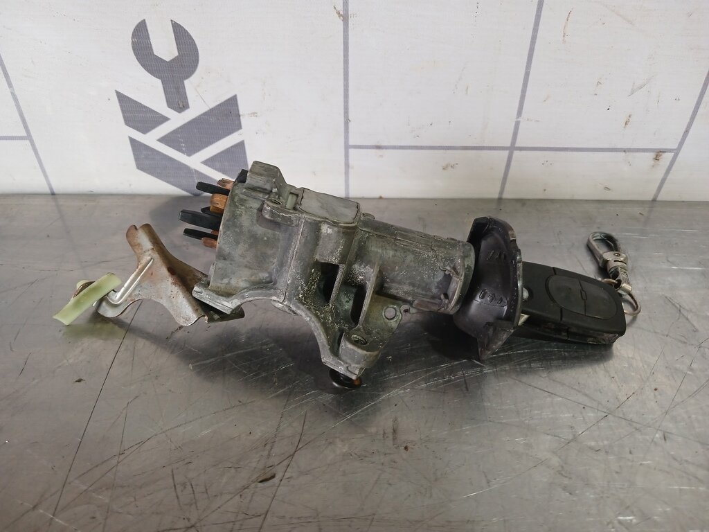 Замок зажигания VW Golf 4 Bora 97-05