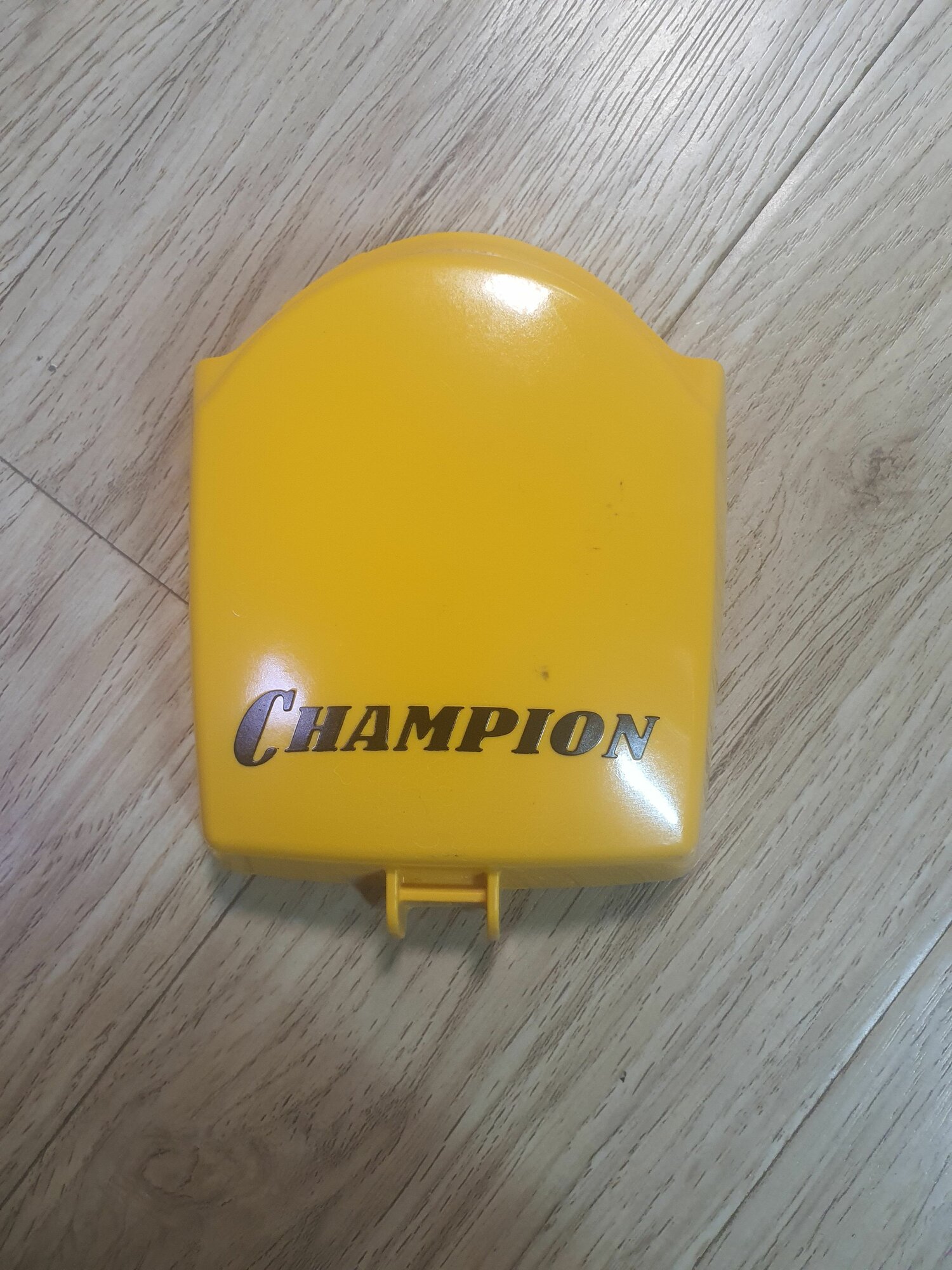 Крышка воздушного фильтра Champion YD520016-16301 для 246/251/256