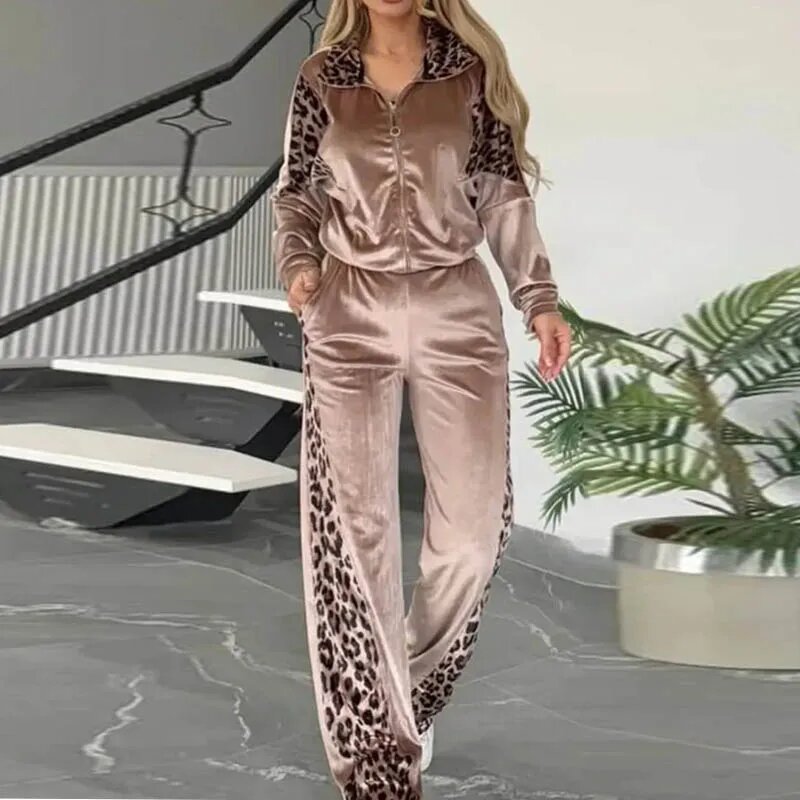 Комплект одежды