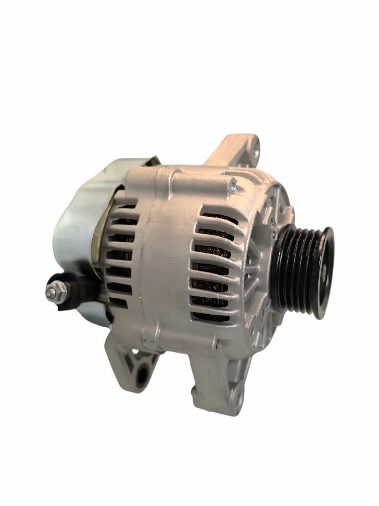 Генератор в сборе Лифан Солано 10-16 Бриз 07-12 1.6 Х50 15- Джили МК Кросс 10-16 1.5 (Lifan Solano/Breez/X50 Geely MK Cross) 14V 90A SAT