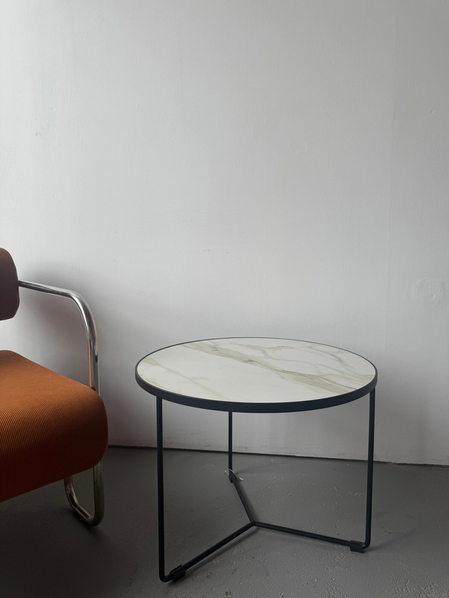 Столик журнальный/ Журнальный столик