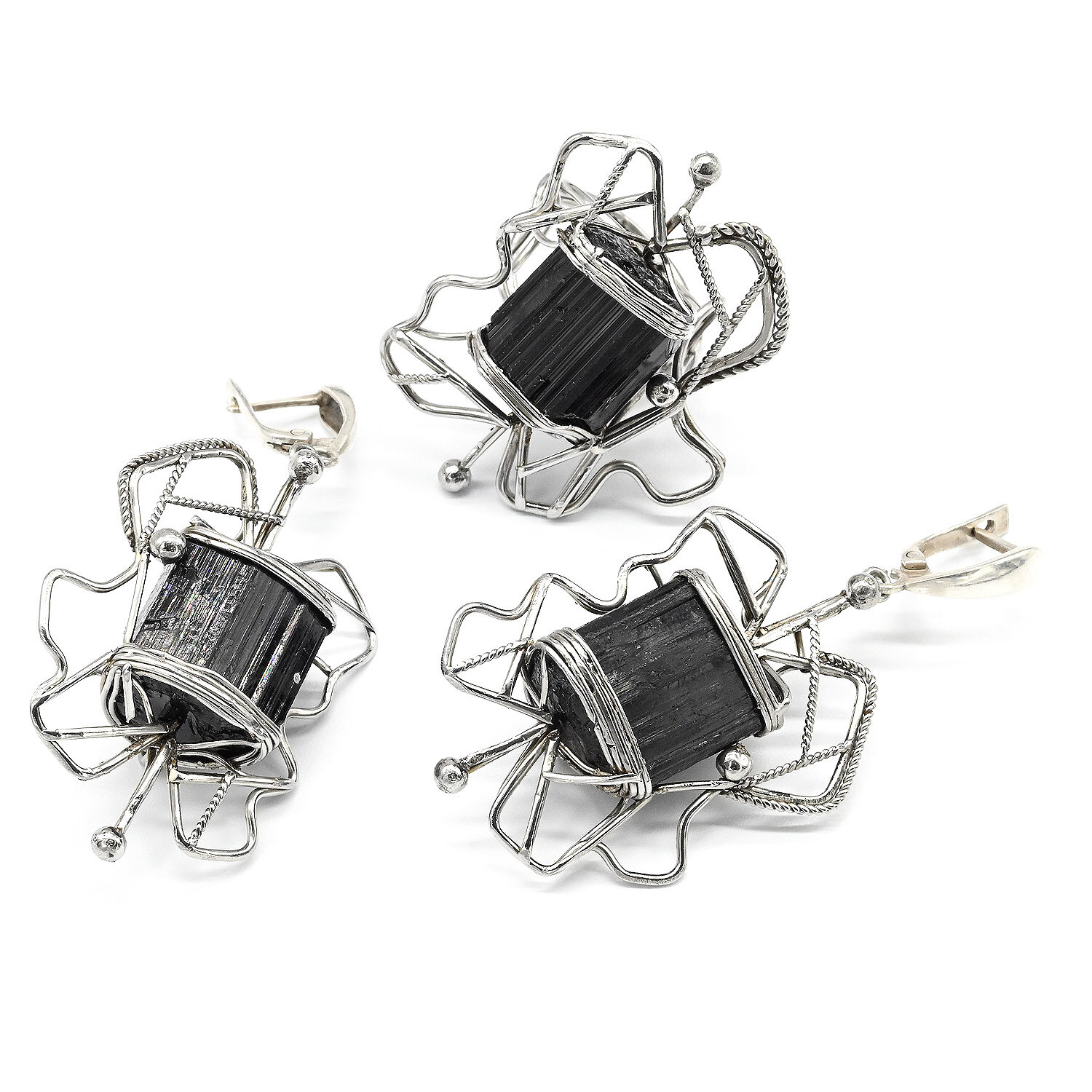 Комплект бижутерии: серьги, кольцо, турмалин