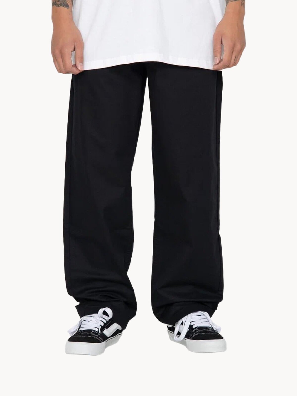 Брюки чинос