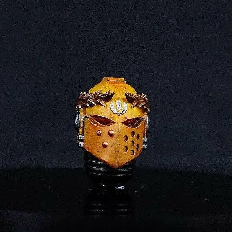 Пользовательские детали COOL TOYS CLUB CTC 408 Helmet for Imperial Fists Сигизмунд, первый капитан Имперских Кулаков