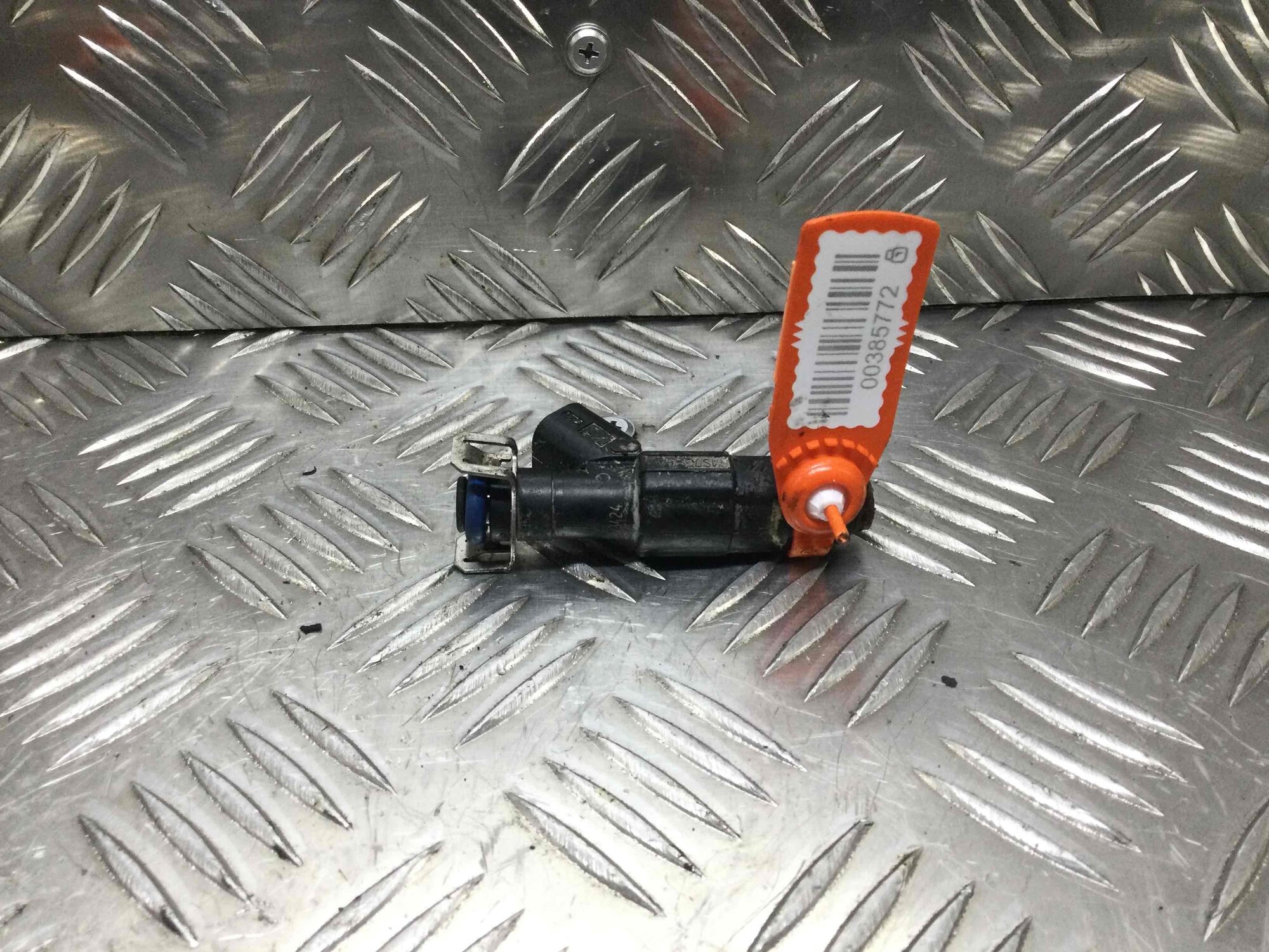 Б/У Форсунка Ford Focus 2 поколение (2005-2008) 2010 г.