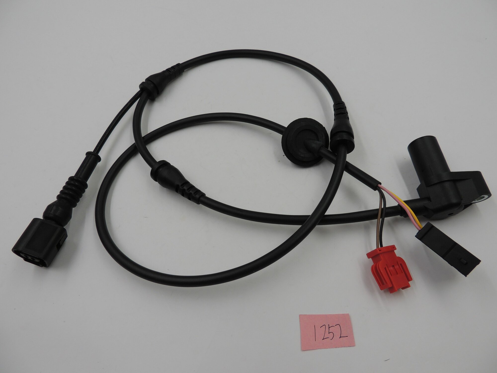 Датчик ABS 4B0927803B Audi