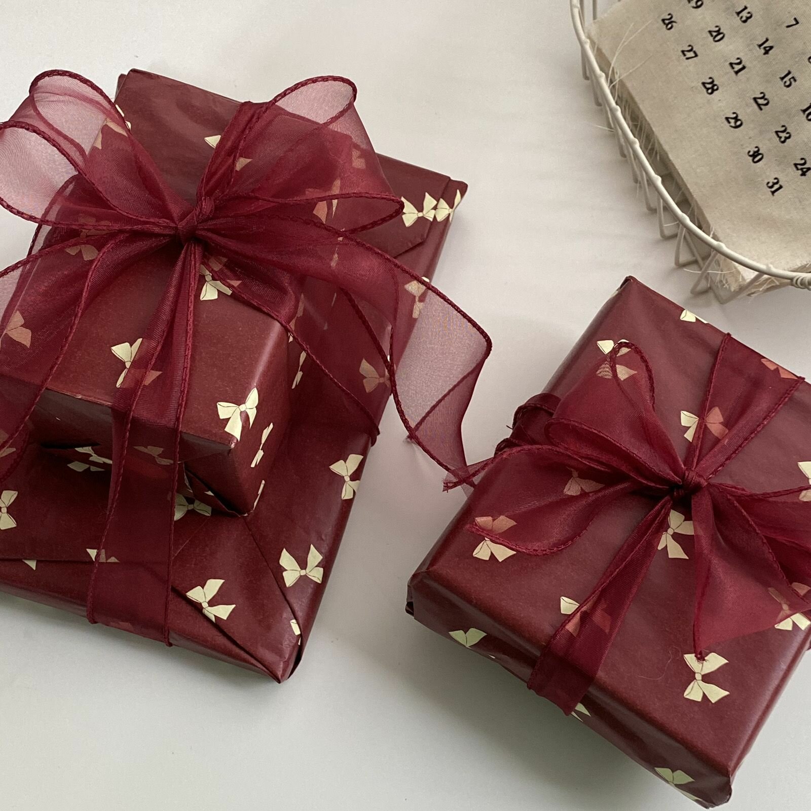 Винтажная бумага для упаковки винного цвета с бабочками и грушами, упаковка для свадебных и праздничных подарков, для вина, посуды и книг