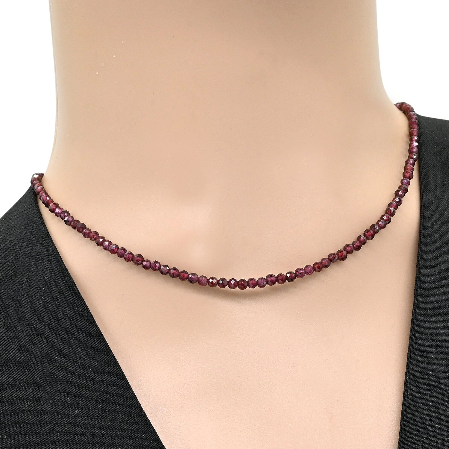 Чокер, гранат