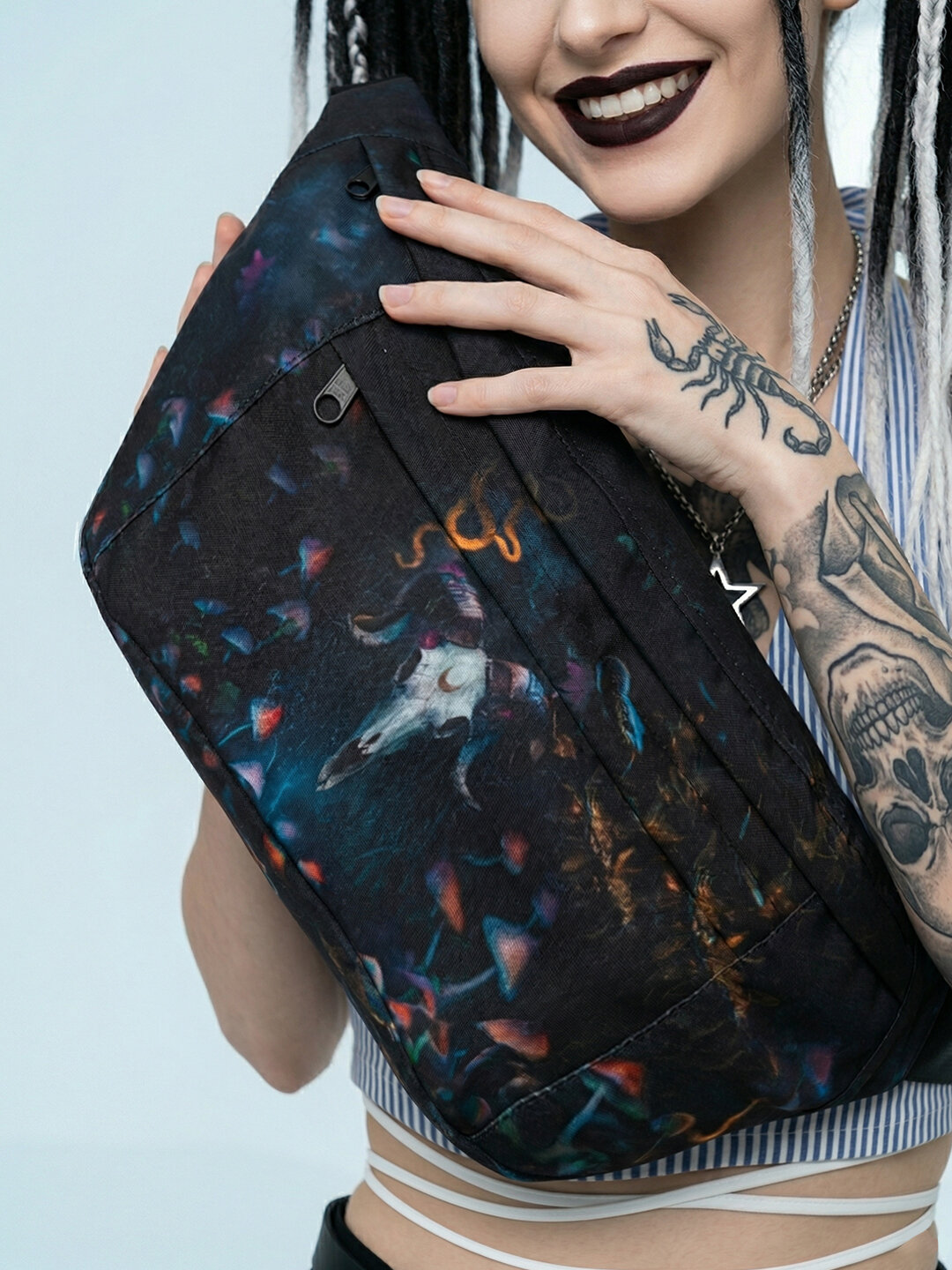 Сумка поясная Большая бананка Грани миров