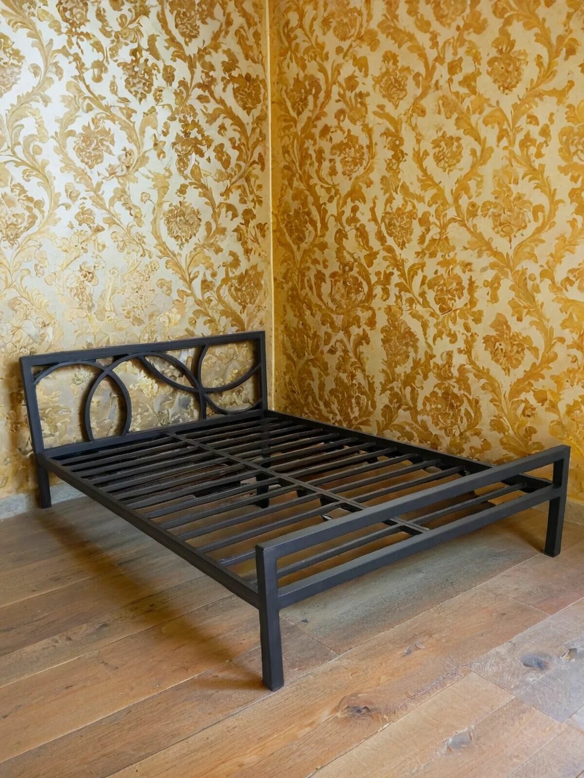 Кровать LOFT Mebel "Злата", кованая, металлическая, 200x200х80 см — фото 1