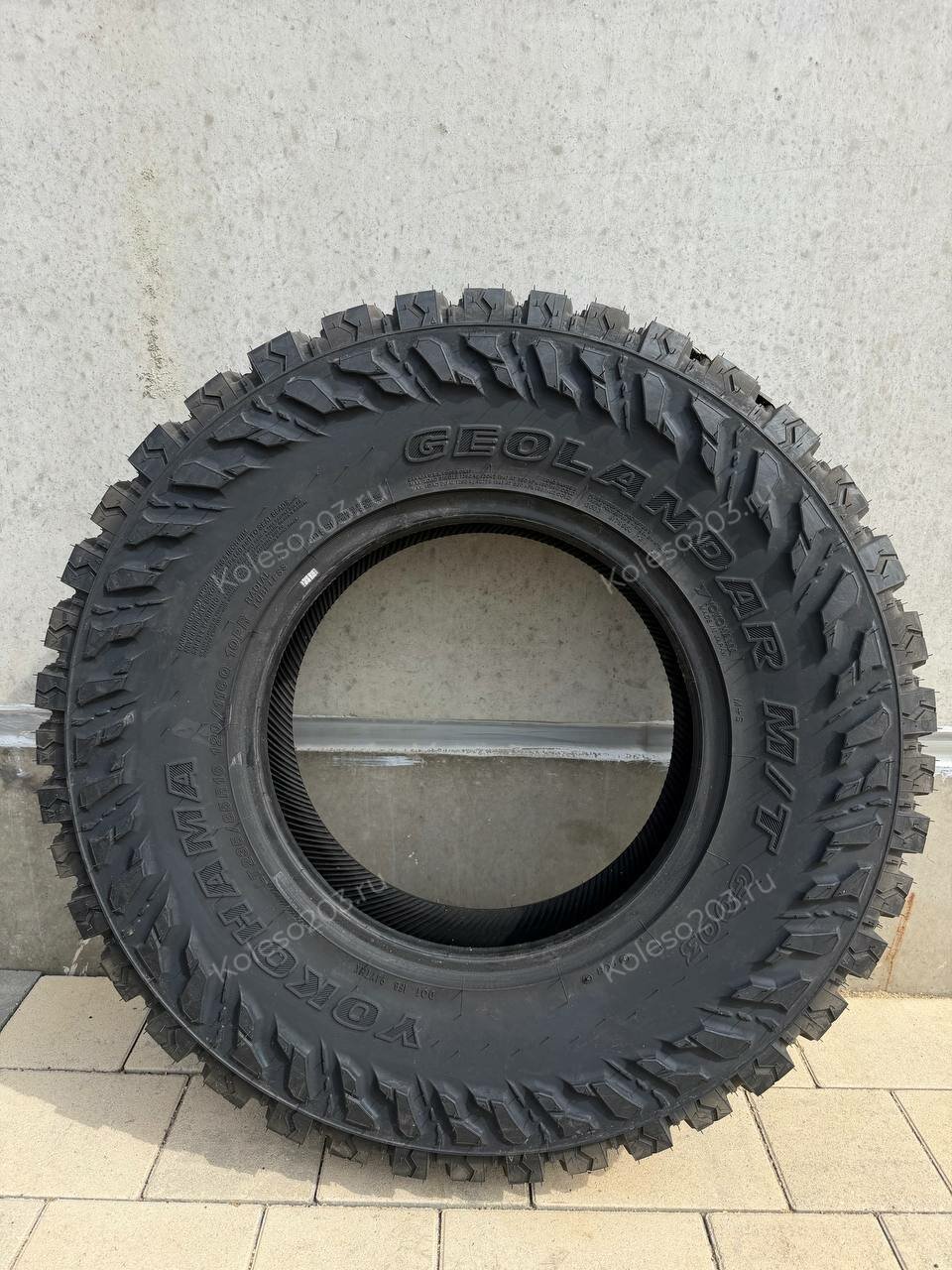 Шина Yokohama Geolandar M/T G003, всесезонная, 235/85, R16C, TL, 120/116Q, высота профиля 85 1 шт.