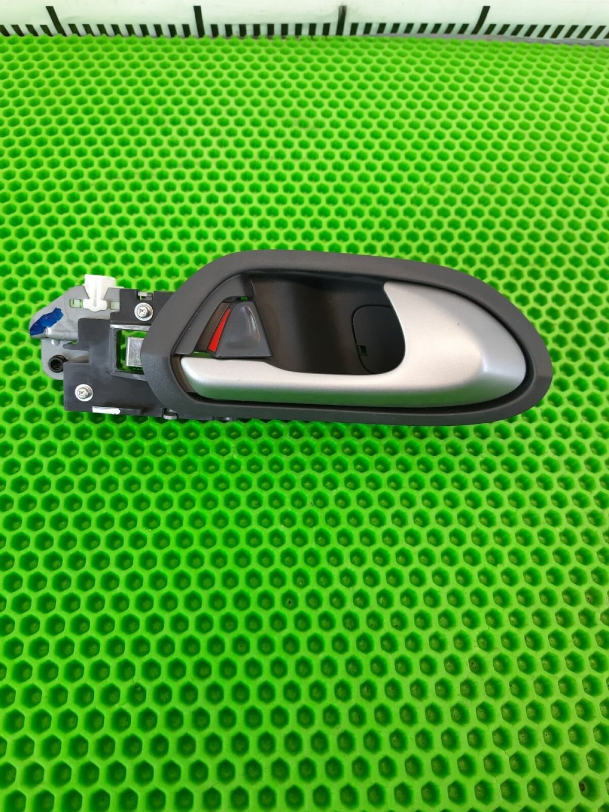 Ручка двери задняя правая внутренняя Honda Civic 4D 2005-2012г.