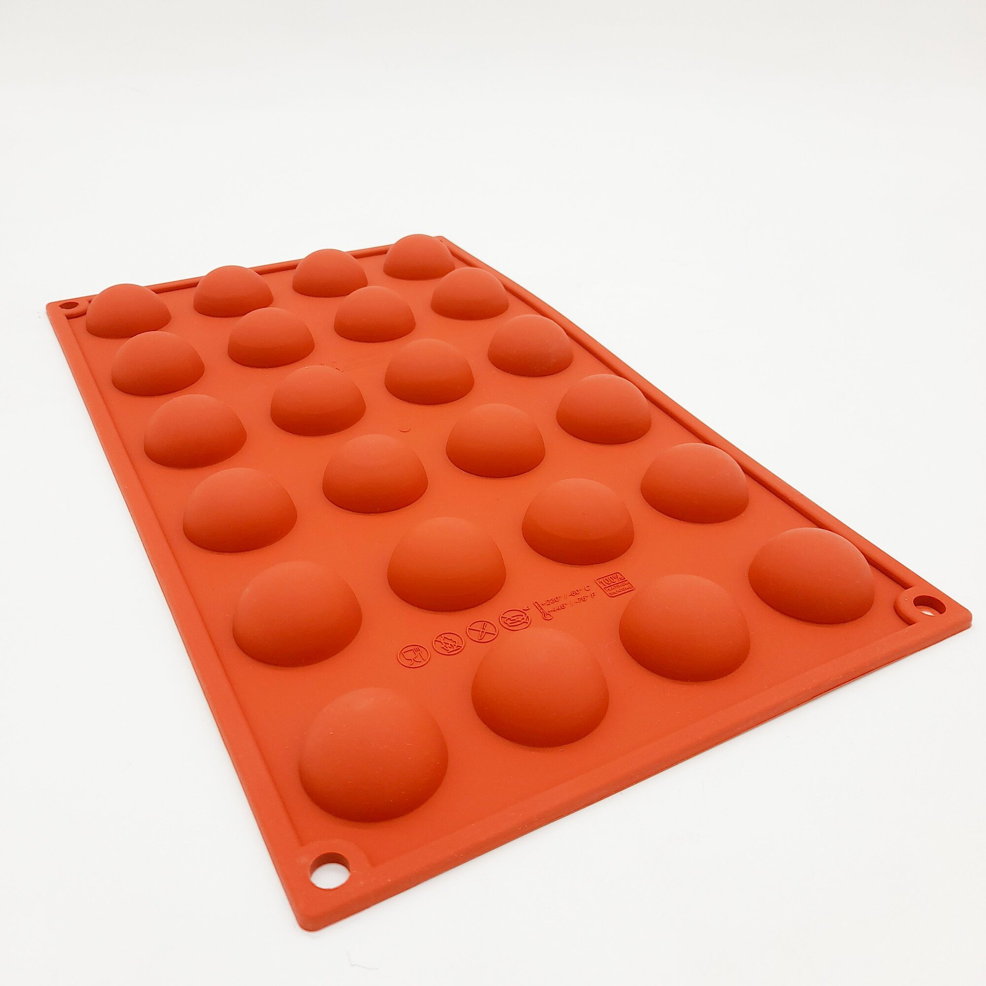 Форма силиконовая Silikomart SF006 "Полусфера" d-30мм, h-15мм