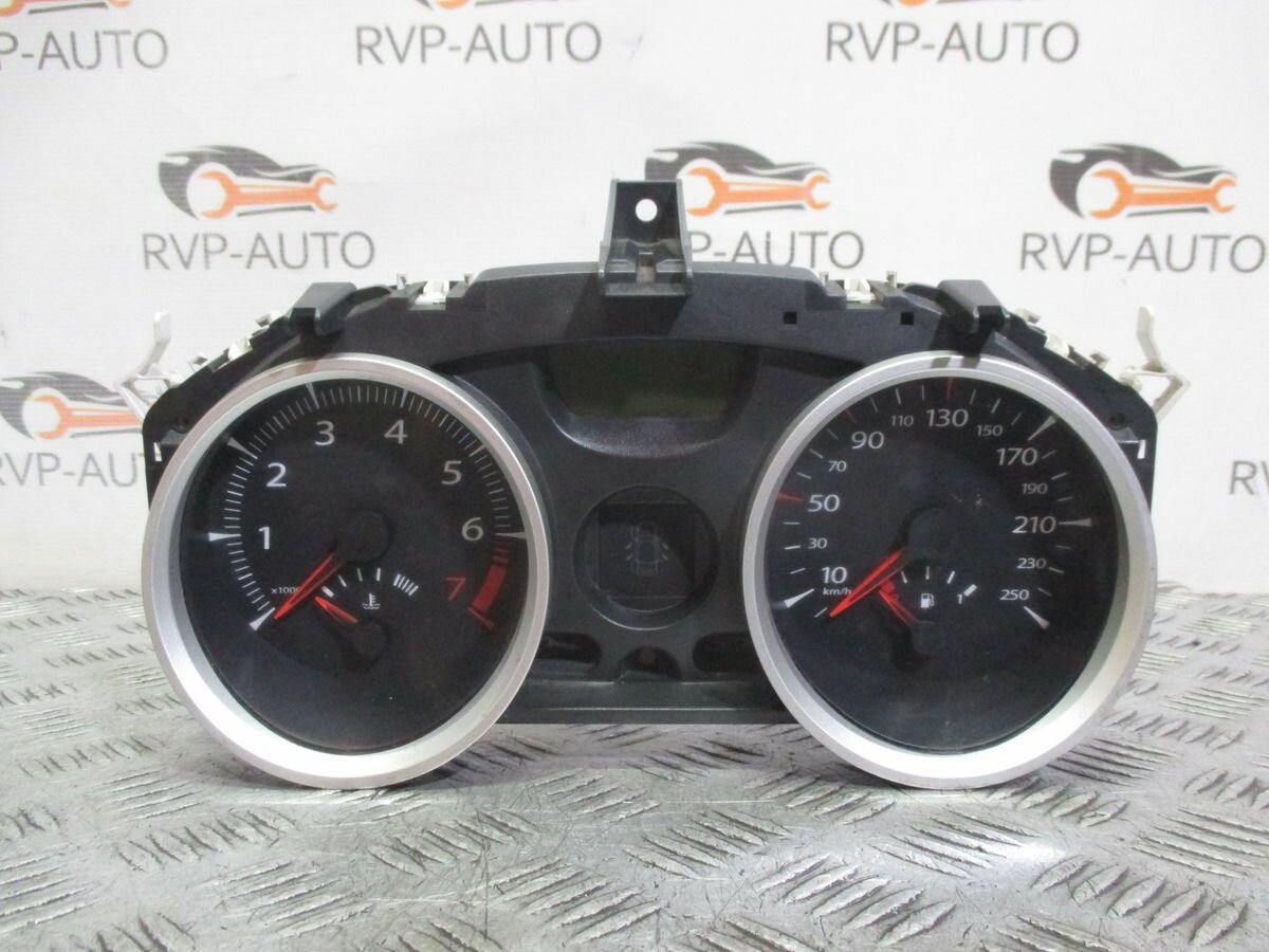 Панель приборов Renault Megane 2 1.6 2003-2009 8200793135