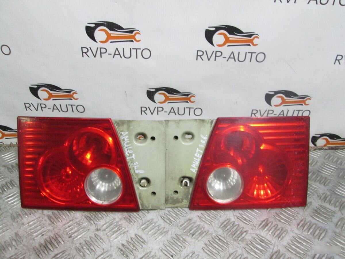 Фонарь задний внутренний Chery Amulet A15 2006-12