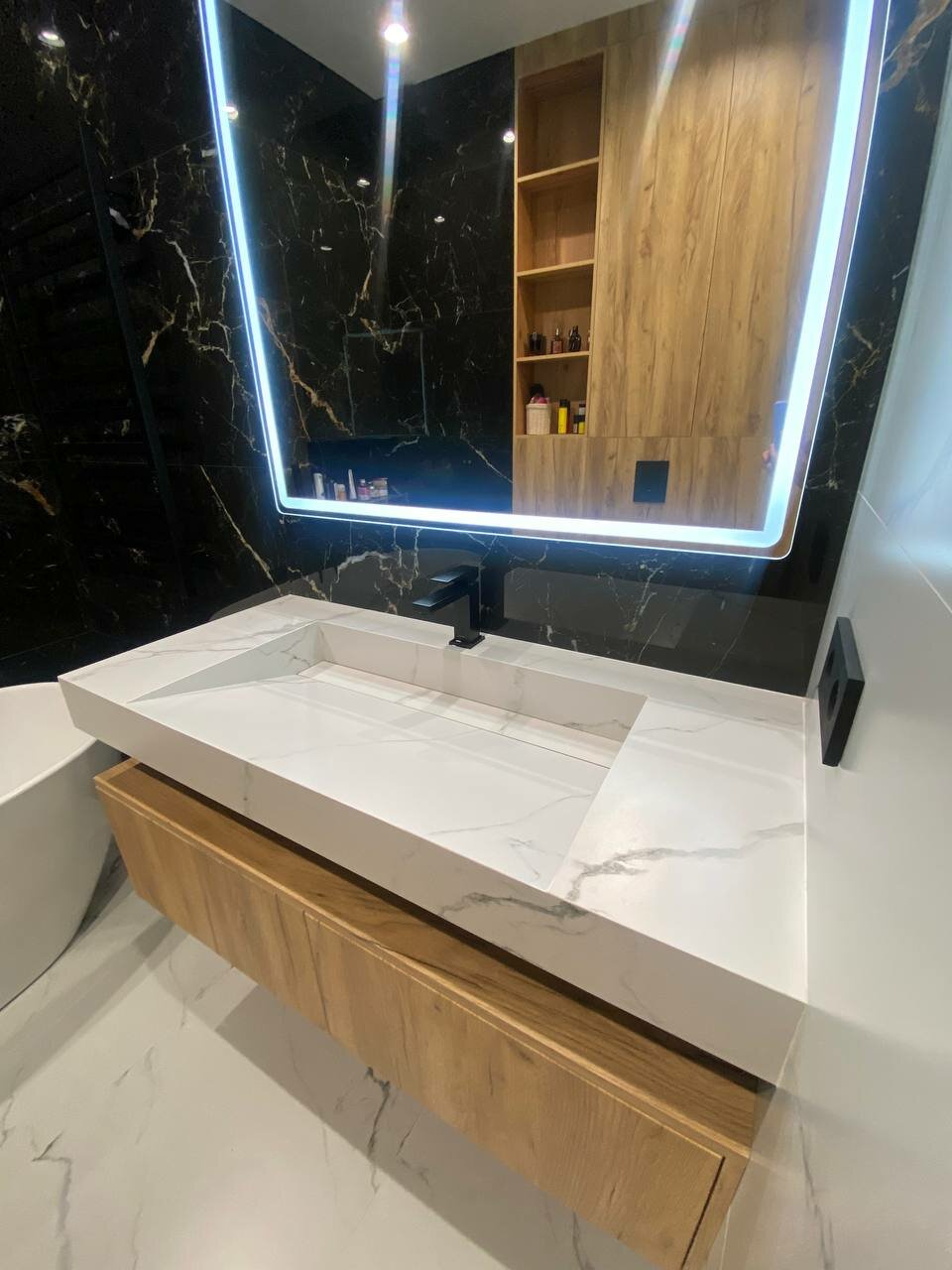 Раковина из керамогранита