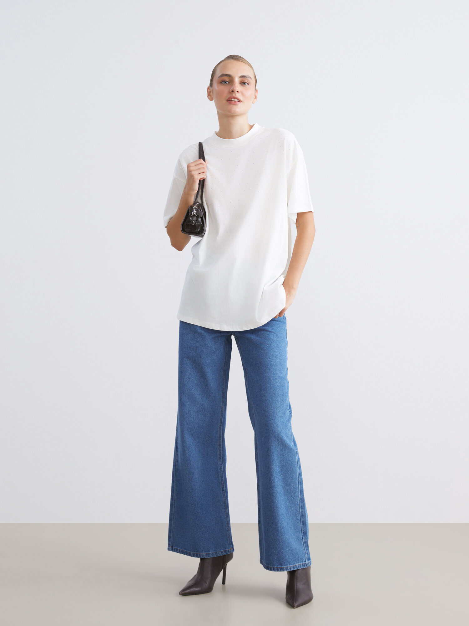 Джинсы широкие 