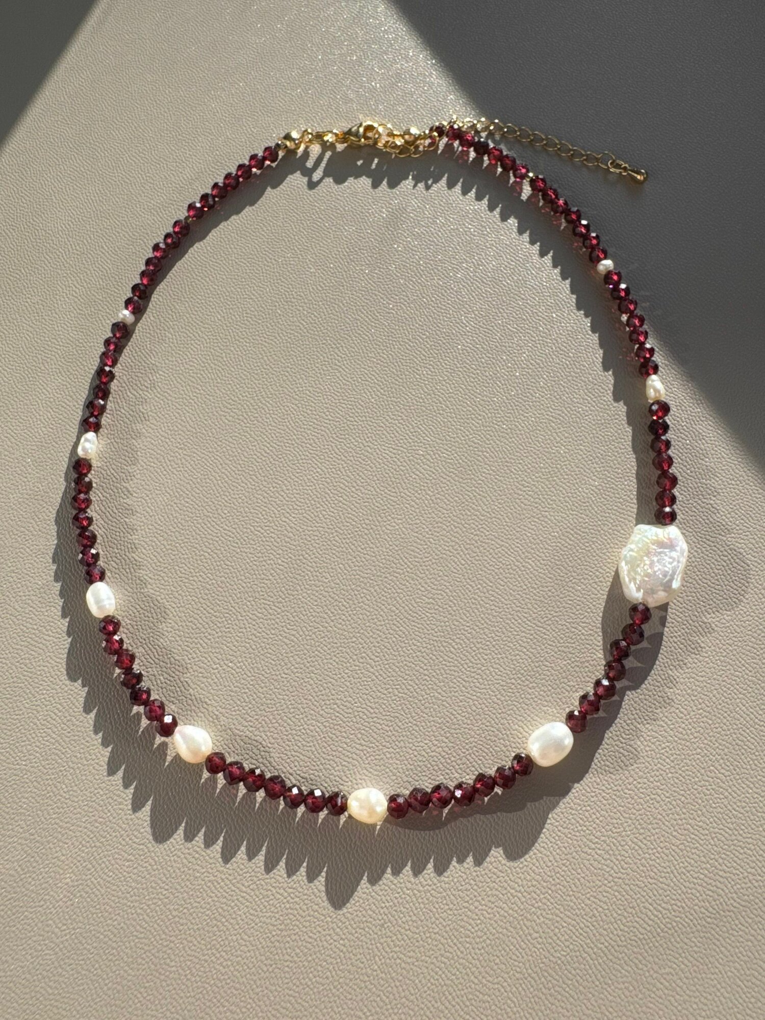 Колье, жемчуг пресноводный культивированный, гранат