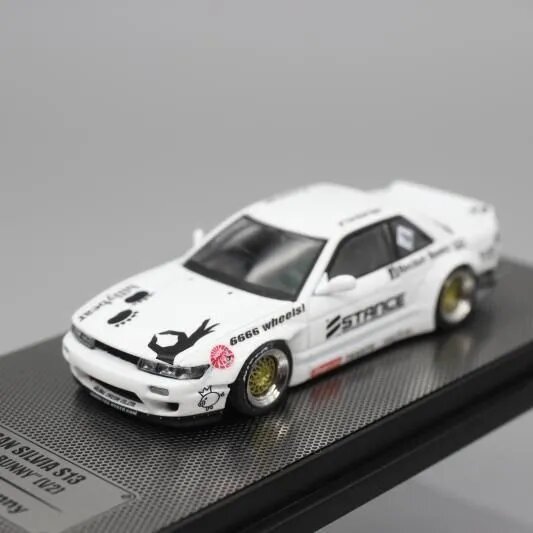 Машинка INNO 1/64 Silvia S13 Rocket Rabbit Pandem modified V2 Nissan white Die-cast Alloy Car Model Collection Gift
