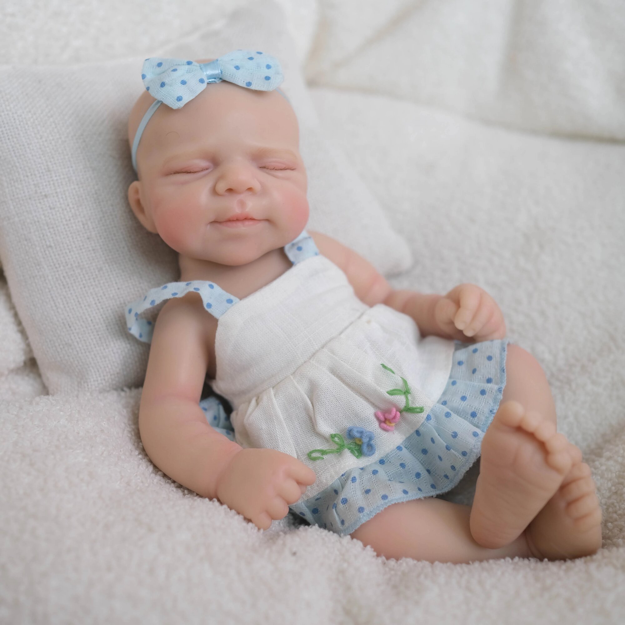 NPK 12-дюймовая силиконовая кукла Чарли/Бети/Паскаль без волос Pascale-Close eyes