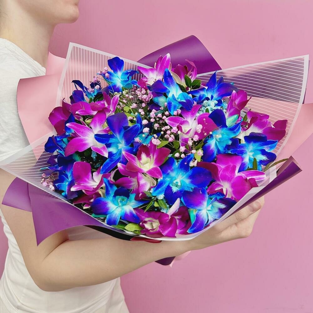 Букет "Яркие космические орхидеи", гипсофила, орхидея, 25 штук, высота 45 см