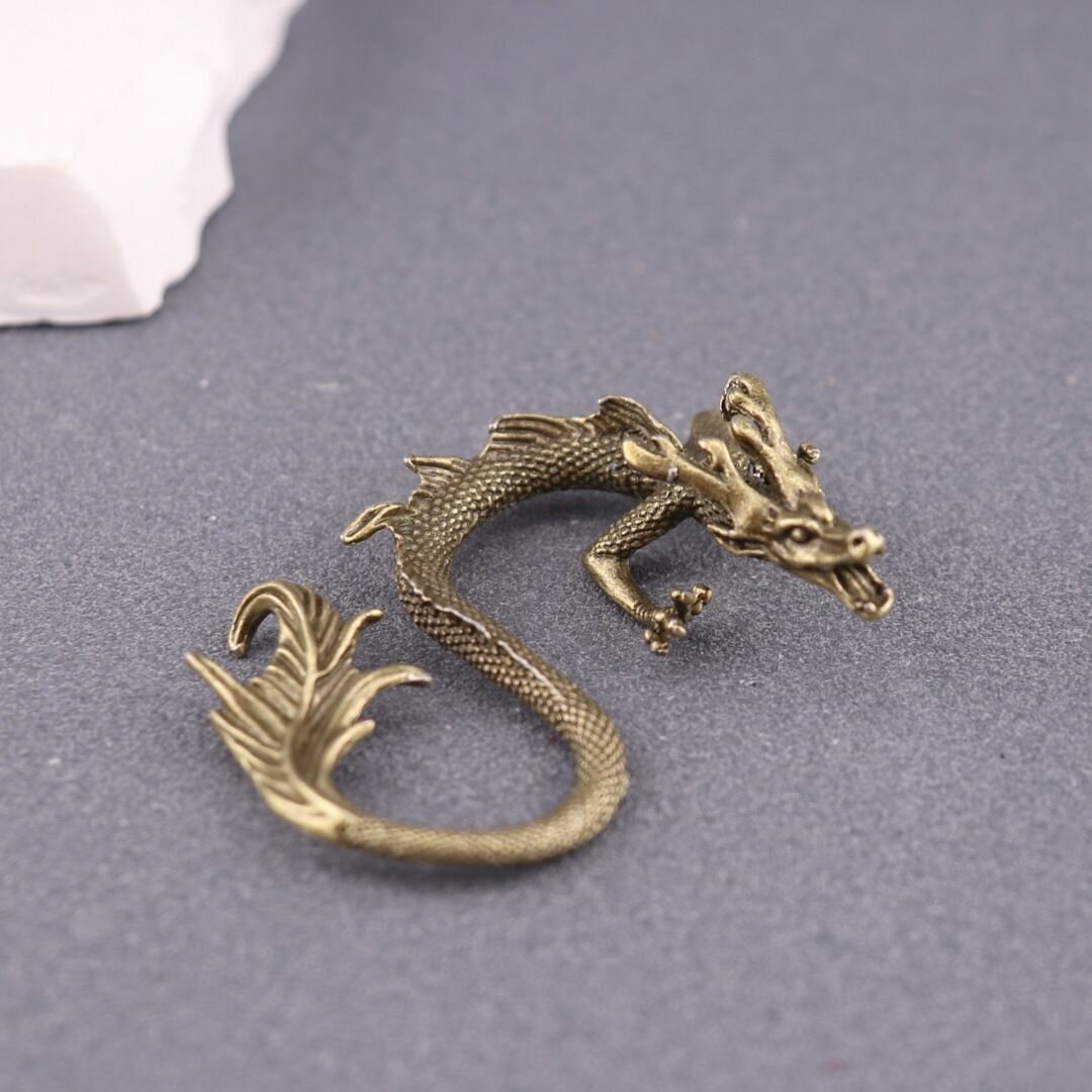 Золотой Дракон Орнамент