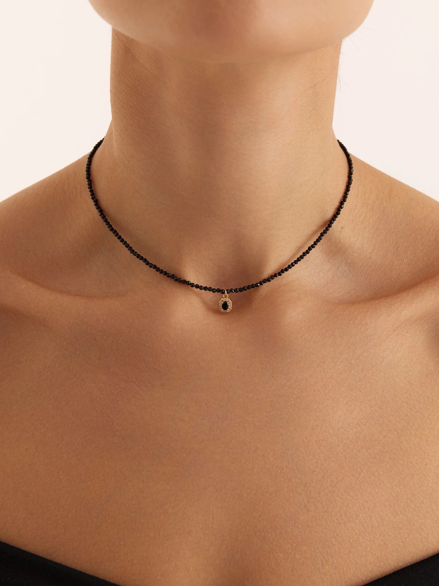 Чокер, шпинель