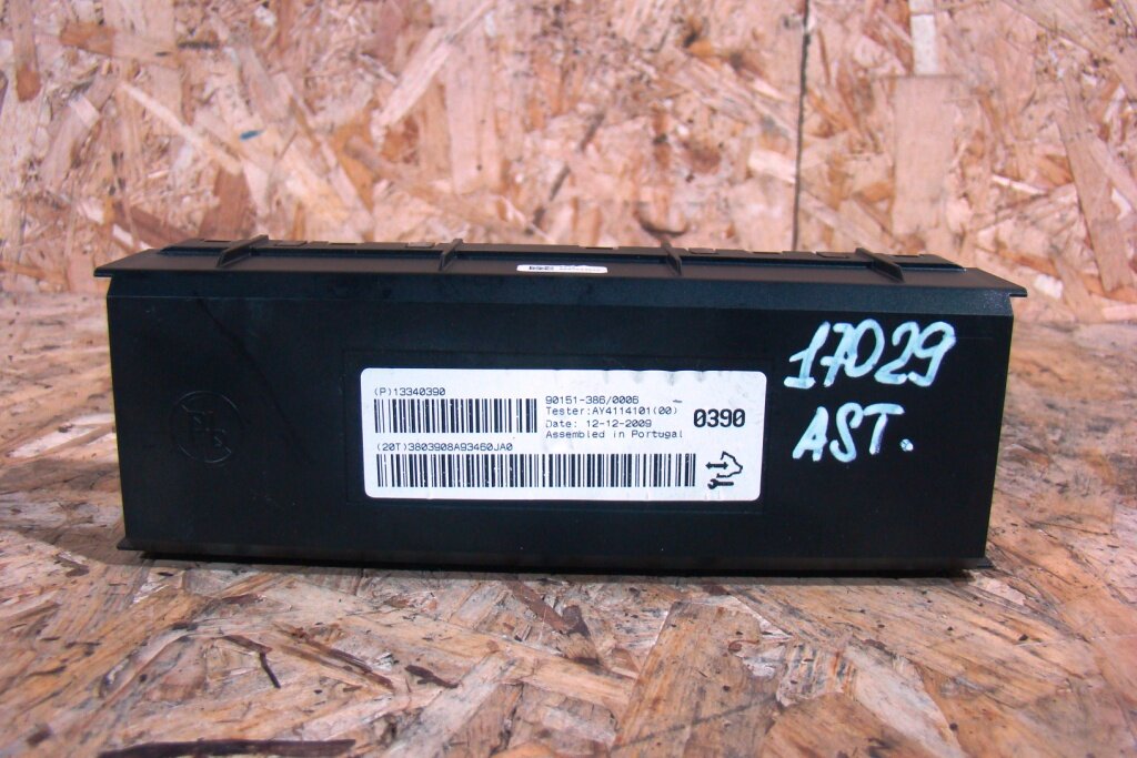 Opel Astra J Блок управления климатом 13340390