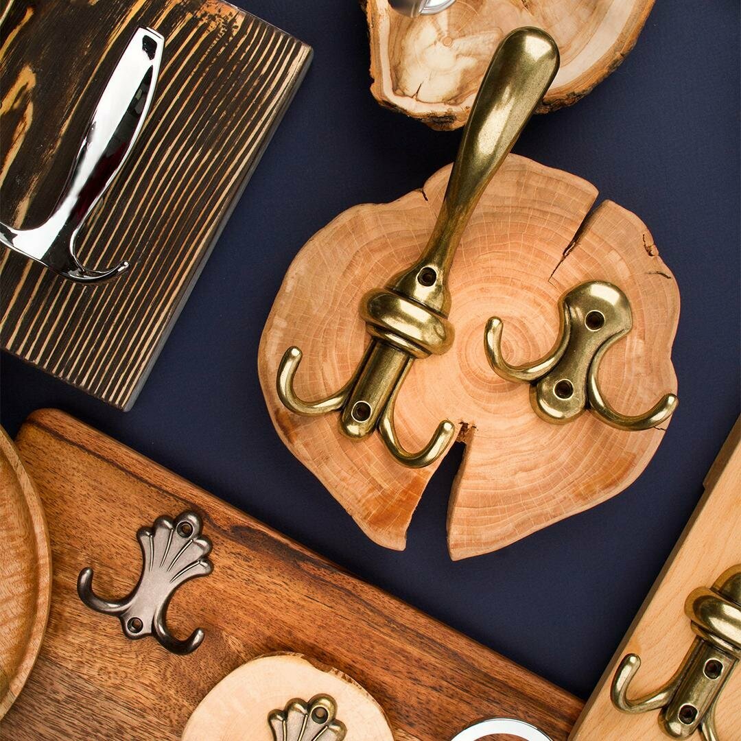 Мебельный крючок KERRON KR 0250, для одежды, 3 крючка, оксидированная бронза