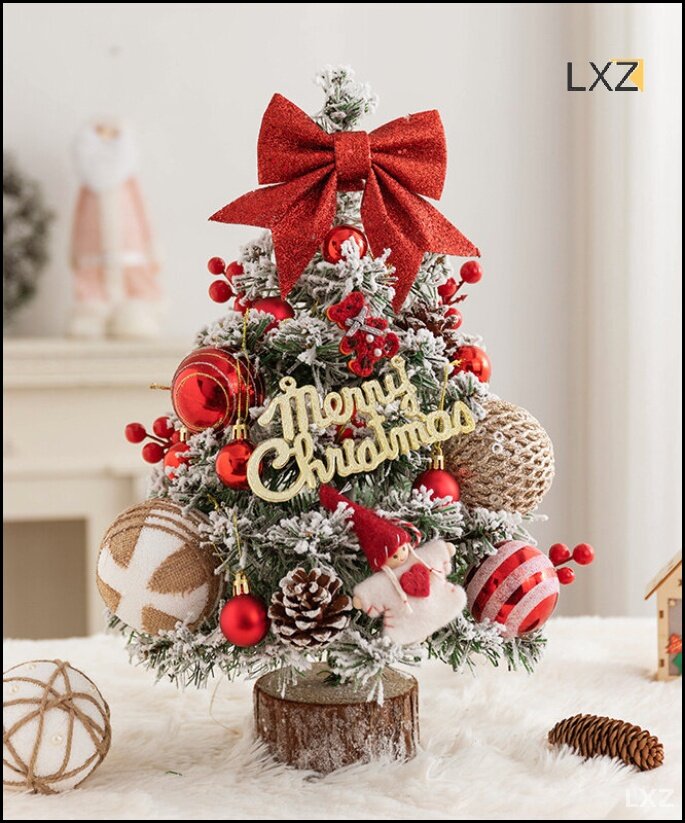 Эксклюзивная пастельная композиция 45 см с декором и подсветкой, представляющая собой наряженную новогоднюю ель в стиле Красная буря