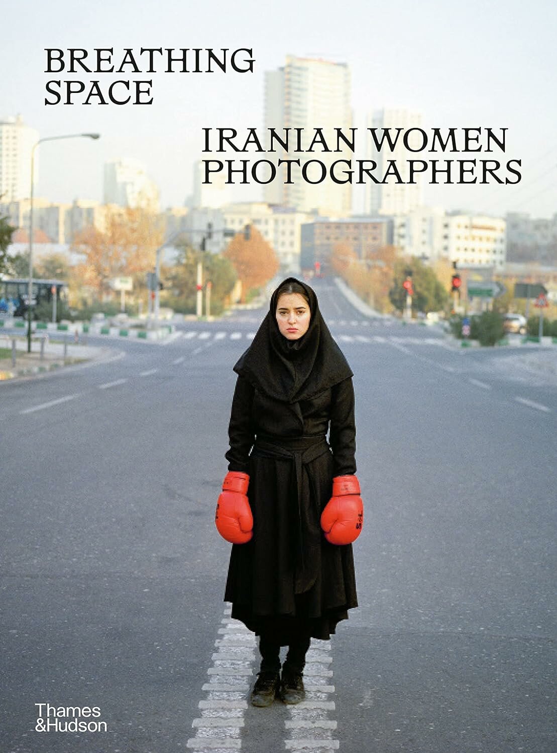 Breathing Space: Iranian Women Photographers / Книги о фотографии