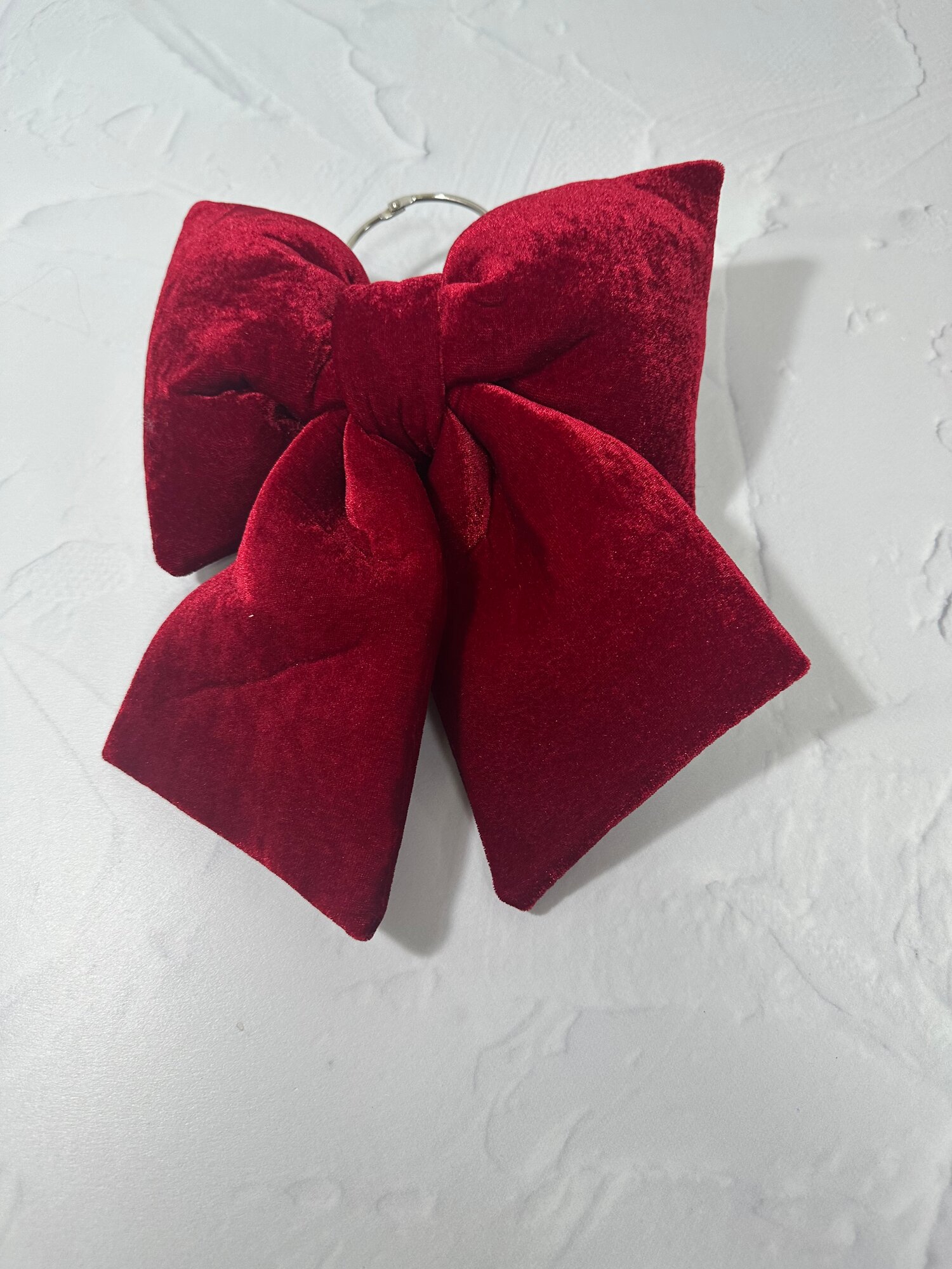 Бант красный