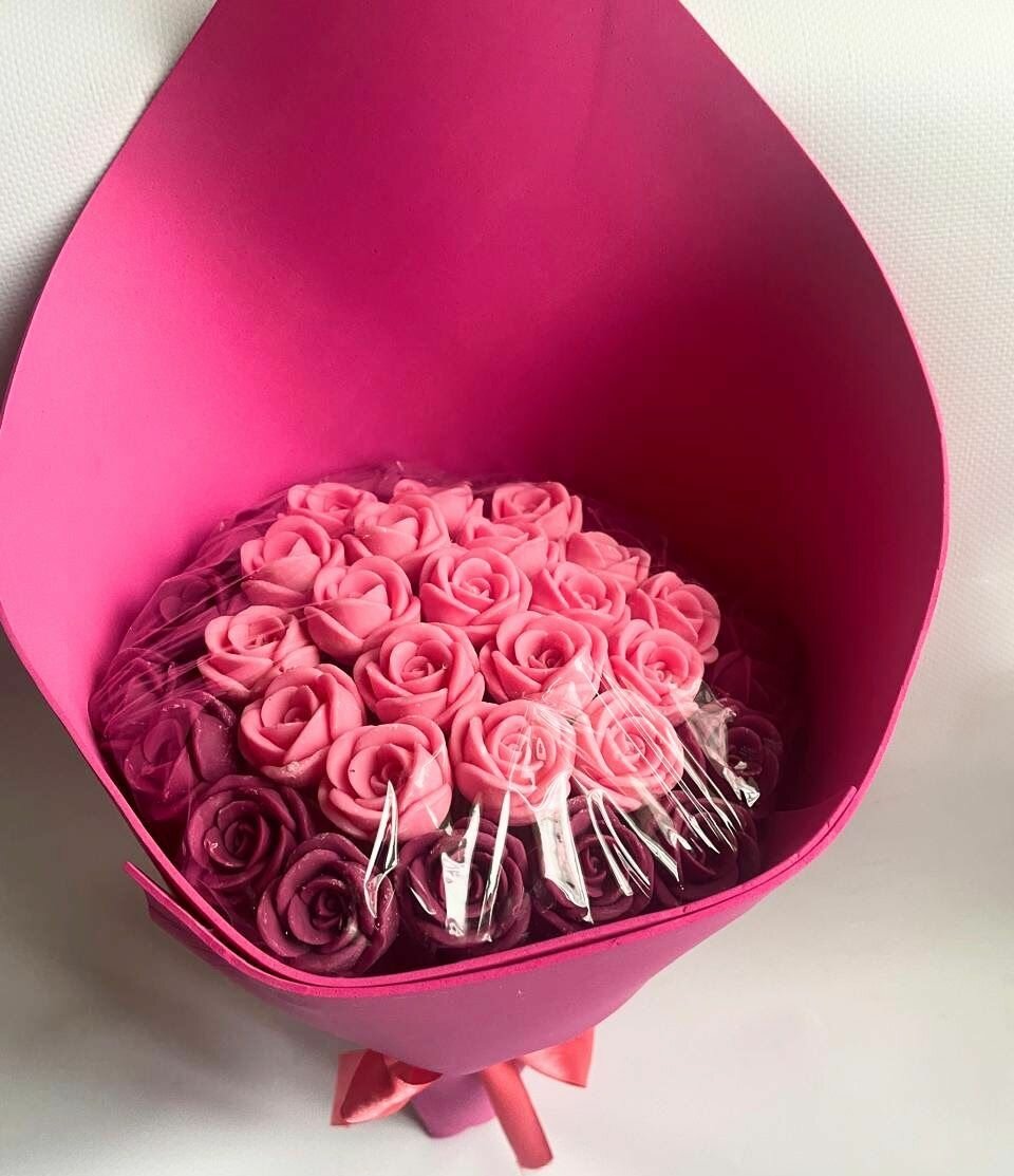 ShokoTrendy Шоколадные розы сладкий букет из конфет 37 шт розово-красный 444 гр