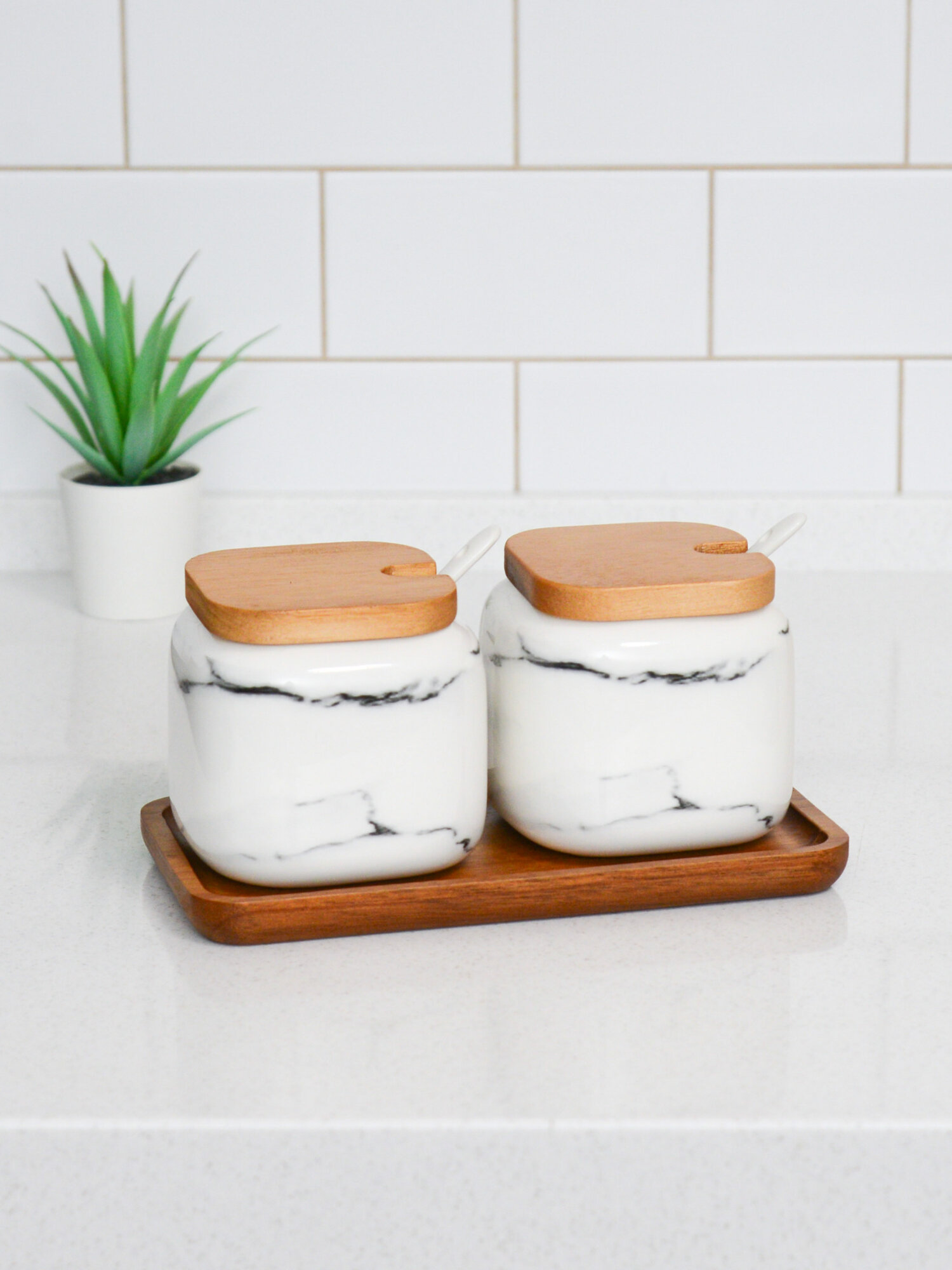 Набор керамических баночек для соли сахара специй "Белый мрамор"