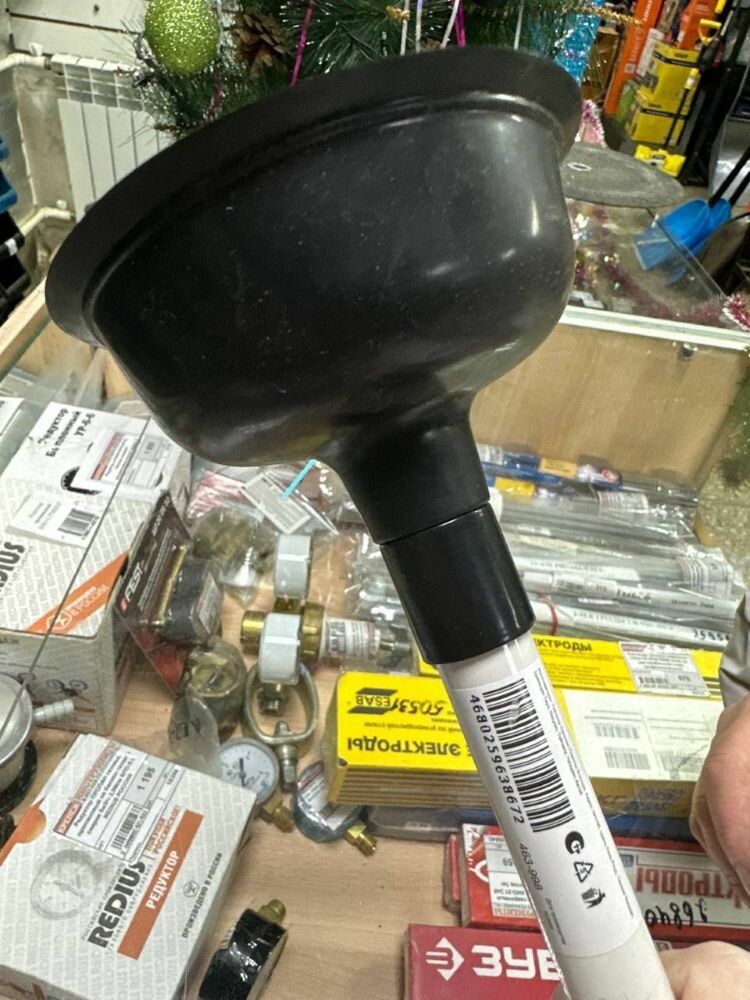 Вантуз прочистки засоров 100мм полиэтилентерефталат с пластиковой рукояткой VETTA