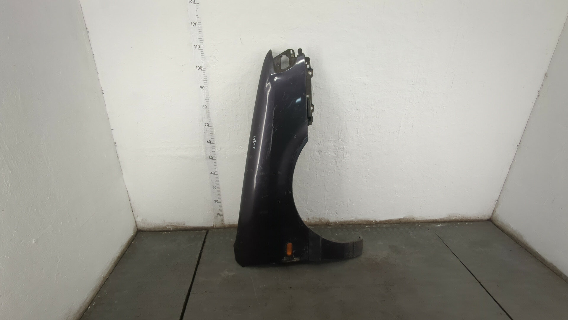 Крыло правое переднее Volkswagen Passat 4 Б/У