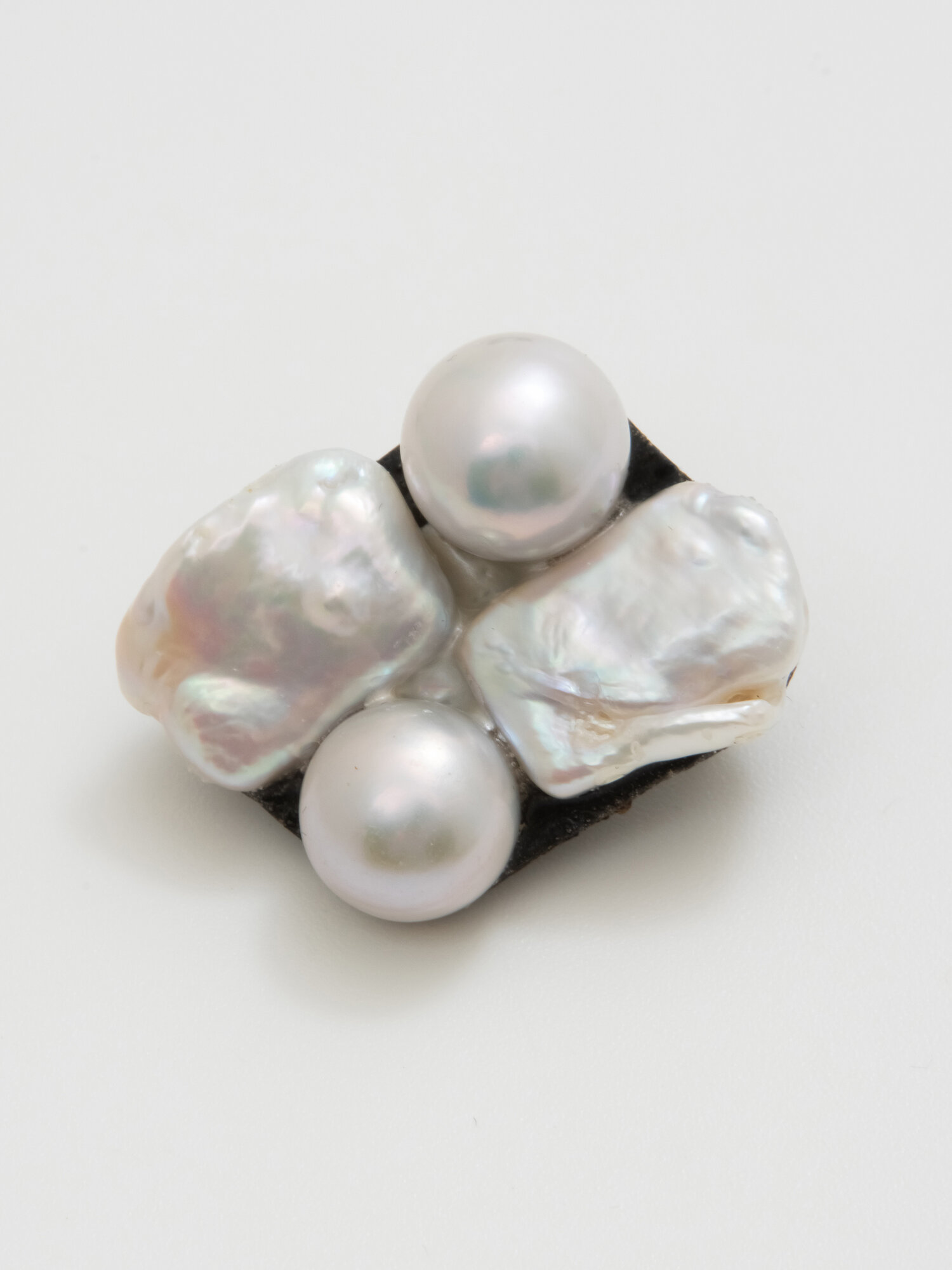 Брошь, жемчуг культивированный, жемчуг пресноводный культивированный