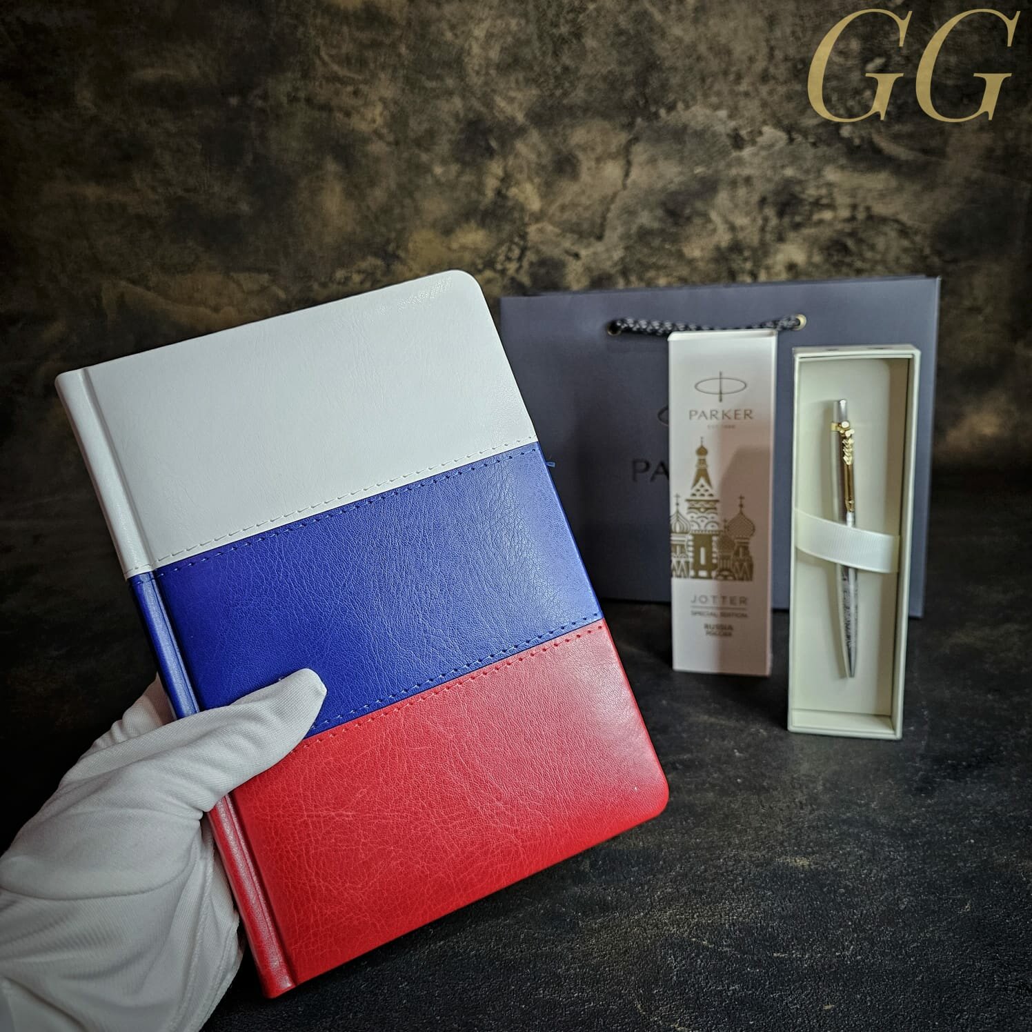 Подарочный набор: Шариковая ручка Parker Jotter Russia SE, цвет: St. Steel GT и Ежедневник датир.