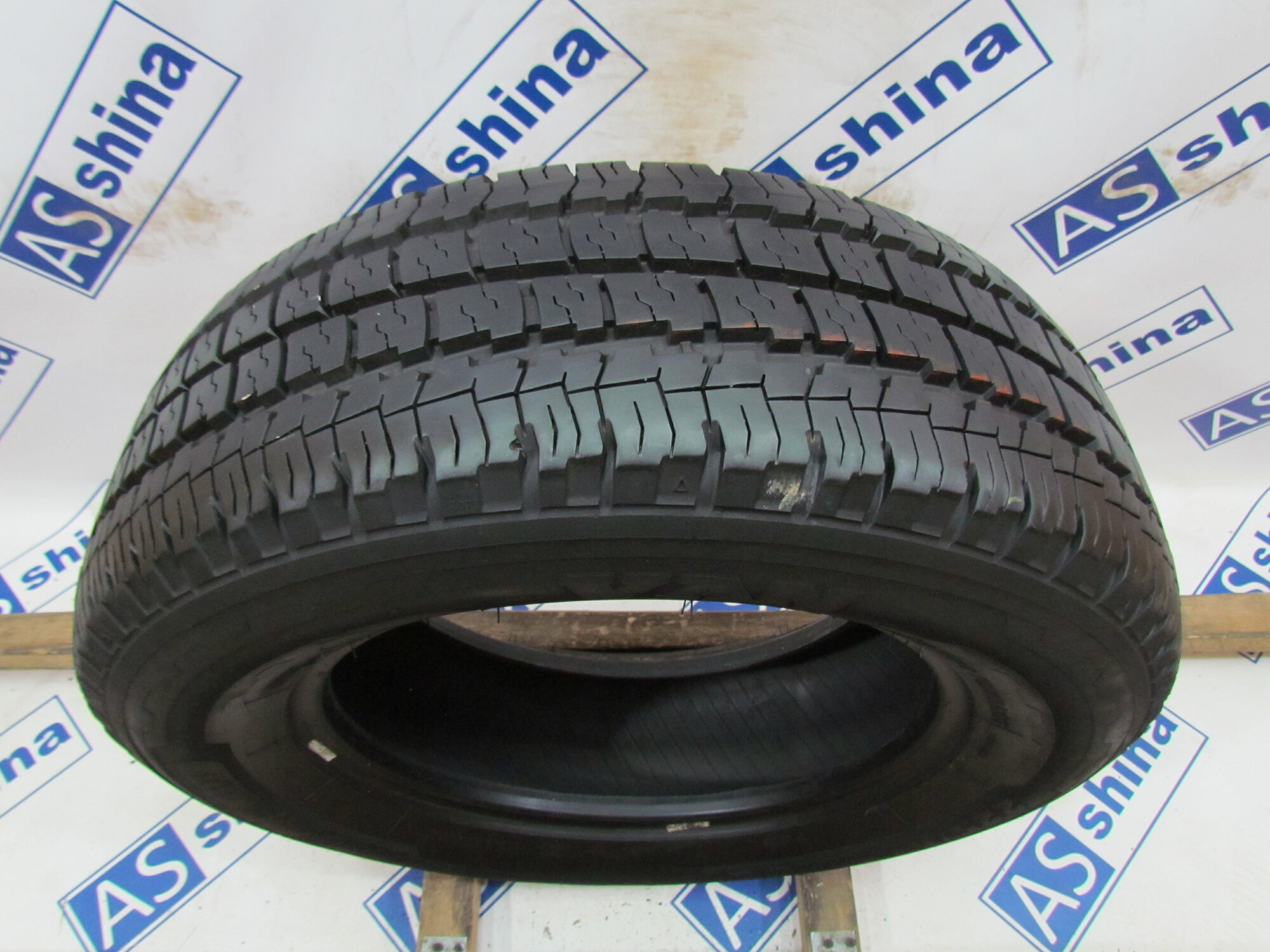 Sebring VAN 101 225 65 R16 C летние БУ шины износ до 5% , артикул 0028042